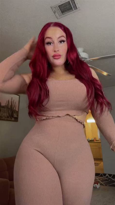 That Curvy Transgirl Top 0 8 On Twitter Im One Hell Of A Woman