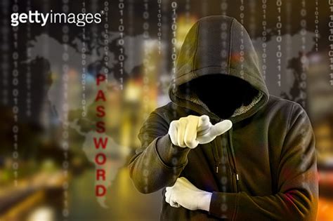 Hackers Programmer Look And Search Data 832031962 게티이미지뱅크