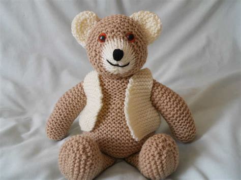 Simple Knitting Pattern For A Free Teddy Bear
