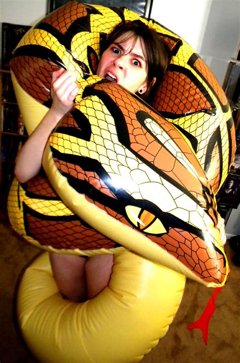 Of Unknown Origin 16 Squished Starring Ziva Fey Mp4 Consssssstrictors Lair Clips4sale