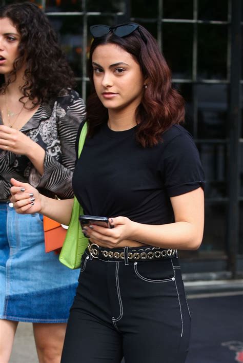 16 Camila Mendes Hairstyles That Will Inspire Your Next Glam Look Her