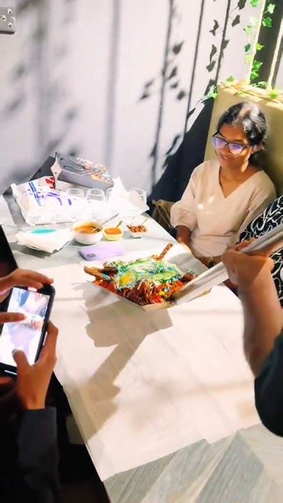 සවලෙන් දමලා ගහන කෑම කන්න ඔයත් එන්න 🤩😋😍🙈 Foodvideos Streetfood Shortvideo Viralfood Youtube