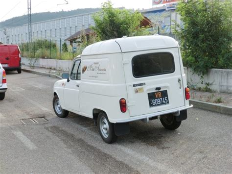 Renault 4 F4 4 L Fourgonnette Classic Delivery Cars French Wallpapers Hd Desktop And