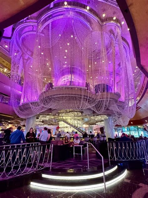 20 Things To Do At The Cosmo Las Vegas For The Full Experience