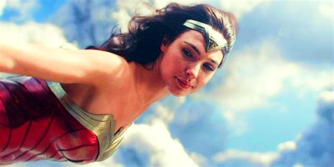 Gal Gadot As Wonder Heart Of Stones Gal Gadot Says Wonder Woman 3 Is