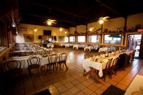 Tonys Subs And Pizza Large Rustic Restaurant Venue Rental El