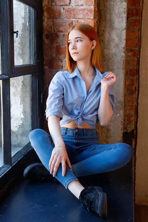 Hi! i'm real girl 😅 : r/RealGirls_SFW
