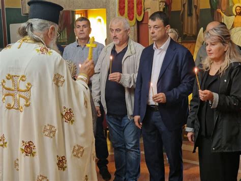 Цветанка Йорданова стартира предизборната си кампания с водосвет в Калипетрово Кворум Силистра