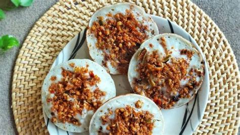 Trik Bikin Serabi Bandung Oncom Sajikan Hangat Ketika Hujan Dijamin