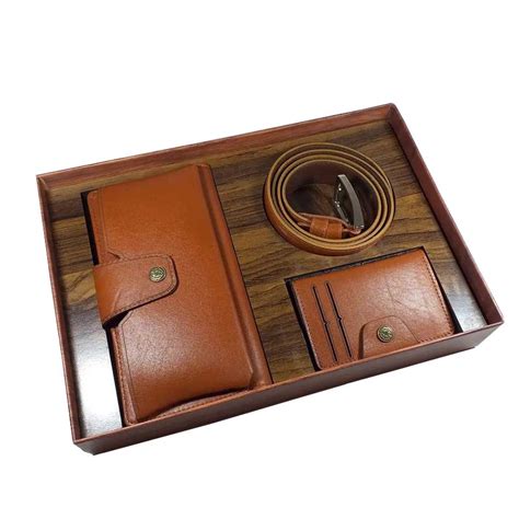 روز پدر چی بخرم؟ 7 ایده فوق‌العاده برای خریدن بهترین هدیه روز پدر چی