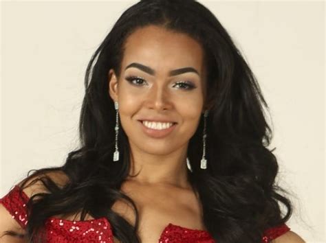 Sunshine Girl Katherine Toronto Sun