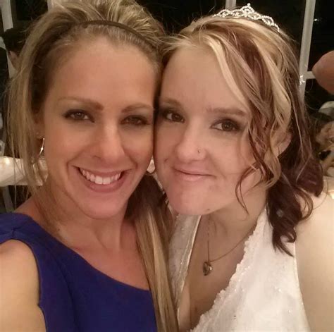 Melissa Hoffmans Instagram Twitter And Facebook On Idcrawl