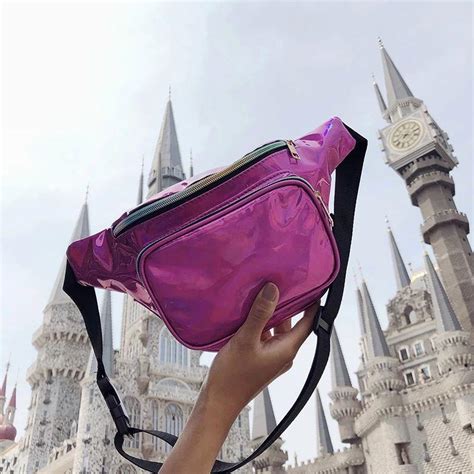 Голографічна бананка фуксія — ціна 290 грн у каталозі Бананки Купити аксесуари за доступною