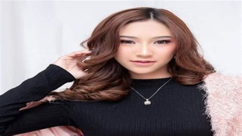 Biodata Lengkap Profil Icha Christy Terbaru Artis Dangdut