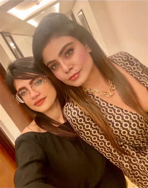 Elysa Winkee Shalika Ranasinghe 🥰 90sparty