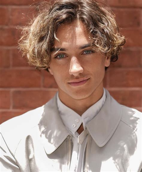 The Most Attractive Blonde Actors In Their 20s