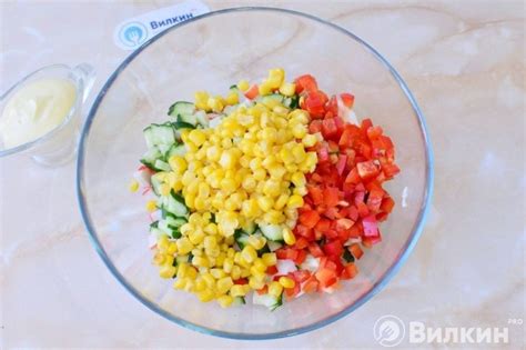 Крабовый салат с кукурузой без риса рецепт с фото пошагово