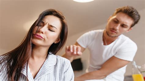 Passive Aggressive Behavior In Relationship Signs And Examples