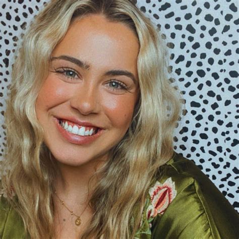 Savannah Curlee Savannah Curlee Added A New Photo