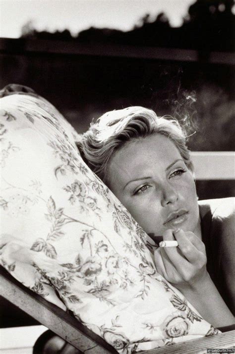 Photoshoot 1992 2001 399 фотографий ВКонтакте Charlize Theron