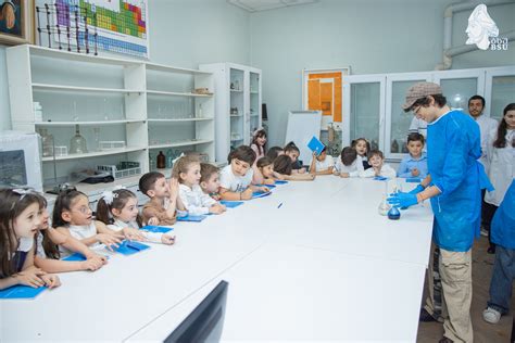 ბათუმის 📚👧👦 ბათუმის შოთა რუსთაველის სახელმწიფო უნივერსიტეტმა N15 საჯარო სკოლის პირველი კლასის