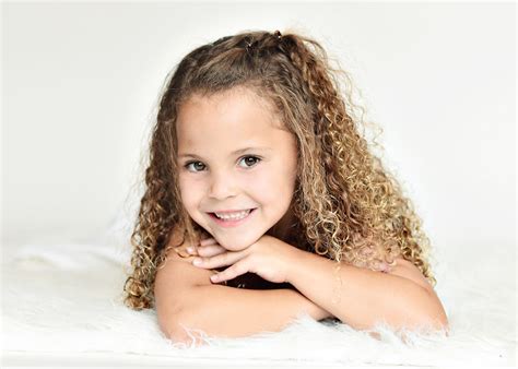 Captured Memories Tayva And Iylee Are 6