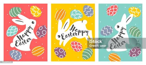 예쁜 토끼와 부활절 디자인 귀여운 토끼와 다양한 기하학적 패턴이 있는 여러 가지 빛깔의 부활절 달걀의 우아한 벡터 그림 계절 포스터 또는 인사말 카드에 대한 장난스러운 개념