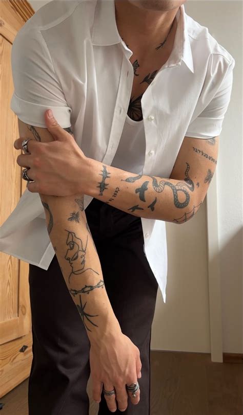 Pin On Ig Thomaasjqt Arm Tattoos For Guys Small Tattoos For Guys Tattoos For Guys