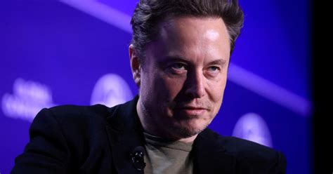 머스크 트럼프 취임 전 쫓아낼 것”트럼프 책사 배넌 전쟁선포 머스크 트럼프 취임 전 쫓아낼 것”트럼프 책사 배넌 전쟁선포