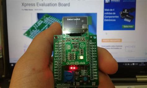 display oled na mplab xpress board embarcados