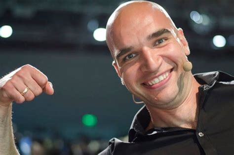 Юли Тонкин дал 27 000 лв заплата на свой служител