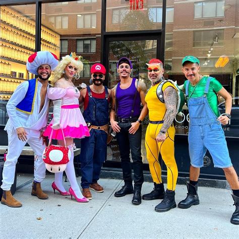 Halloween Costumes Rmario