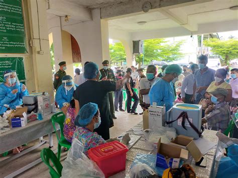 မြဝတီမြို့၌ ပြည်သူများအား ကိုဗစ် ၁၉ ရောဂါ ကာကွယ်ဆေး ဒုတိယအကြိမ် ထိုးနှံပေး Information And