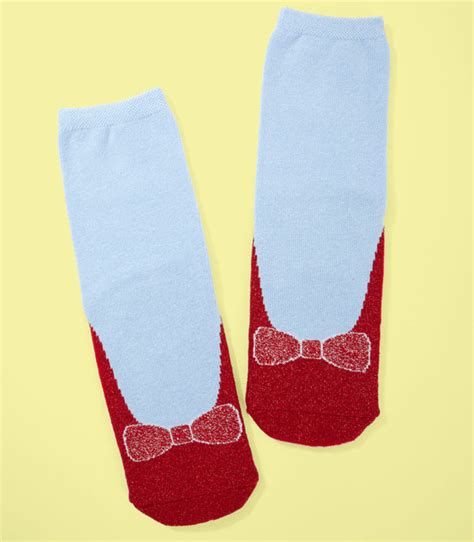 Dorothy Ruby Red Slipper Socks Geekalerts