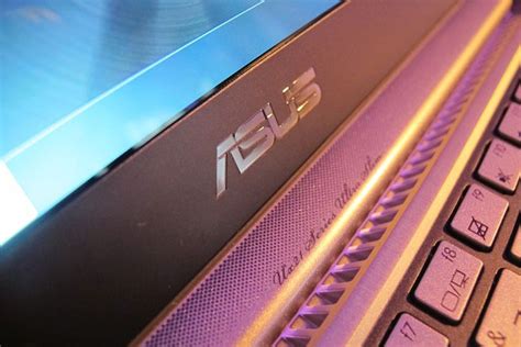 Asus Zenbook UX21 Preview Ubergizmo