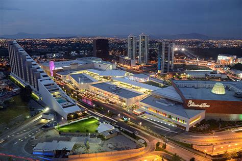 Louis Vuitton Plaza Andares Guadalajara Paul Smith