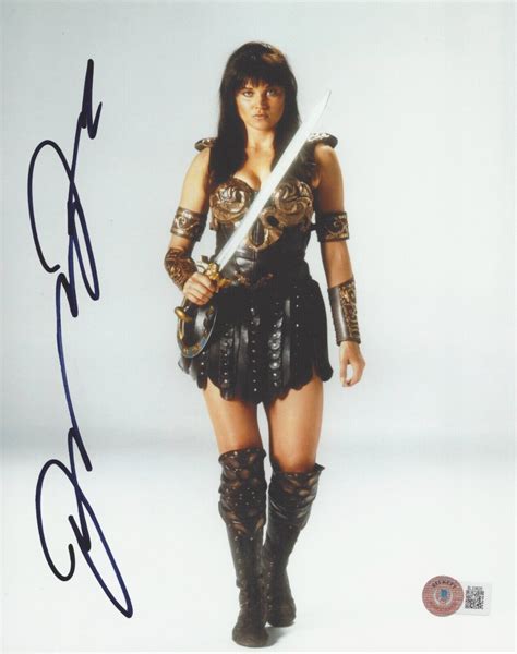 Lucy Lawless Signed Xena Warrior Princess 8x10 Photo 4 Hercules