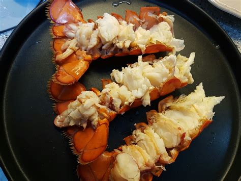 랍스터 갈릭버터 먹기편한 고급진 요리