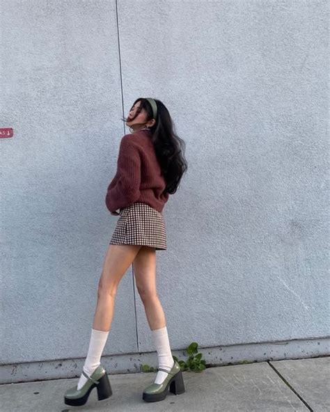 35 Outfits With Plaid Skirts To Wear For Every Style