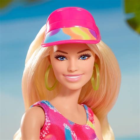 Barbie Ve Filmovém Oblečku Kolečkové Brusle Maxíkovy Hračky
