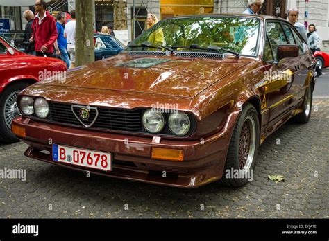BERLIN - 14. Juni 2015: Sportwagen Alfa Romeo GTV6. Die Classic Days am ...