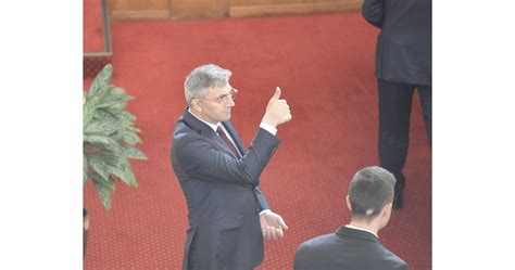 Карадайъ Не са водени разговори за мнозинство на ГЕРБ ДПС БСП и БВ