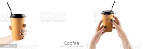 하얀 바탕에 뜨거운 커피의 검은 종이컵을 들고 있는 여자 검은 손톱을 가진 여성의 손 갈색에 대한 스톡 사진 및 기타 이미지