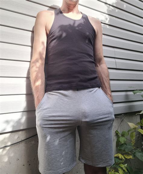 Vpl R Lemmeseeyourbulge