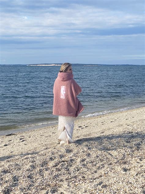 Nba Gives Away Jill Martin Sherpas For Breast Cancer Month On Today