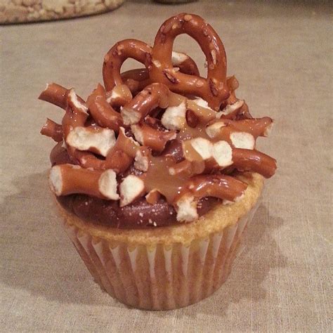 Cupcake Cravings Chocolate Caramel Pretzel Cupcake Recipe Card