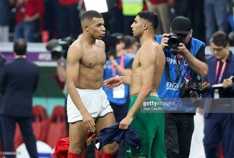 Photo Mbappe De Corps Cest Un 910 Sur Jvarchive Forum 18 25