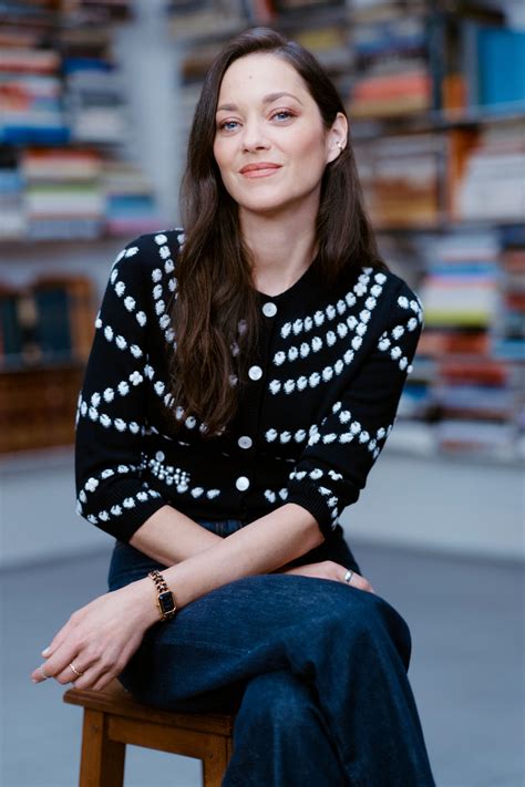 Marion Cotillard Dévoile Ses 10 Livres Préférés Marion Cotillard