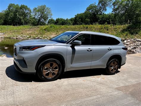 2022 Toyota Highlander Cargo E Dimensions And Weight
