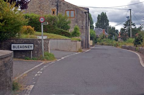 Entering Bleadney © Jhannan Briggs Cc By Sa20 Geograph Britain